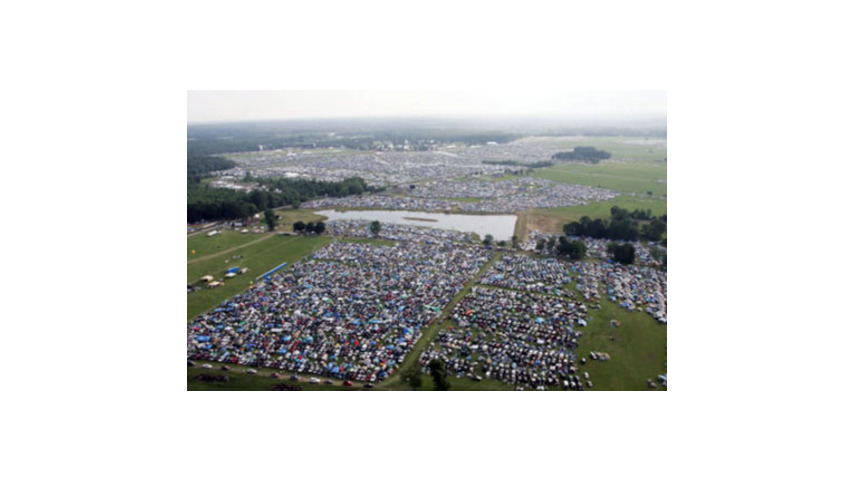 Bonnaroo 2005 - Day 1 - Paste