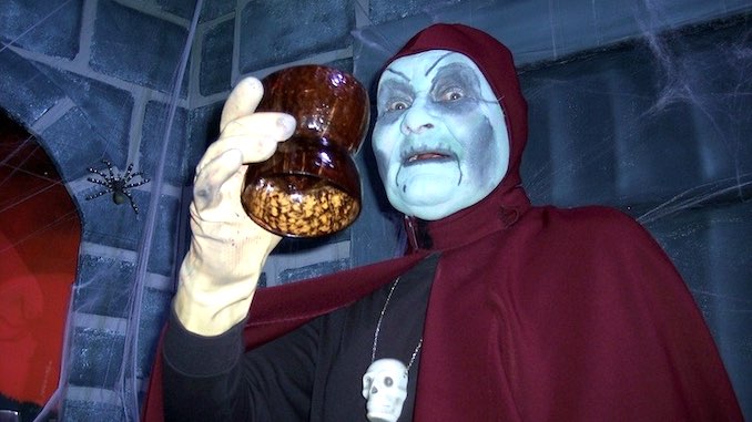 The 10 Best Horror Hosts, Ranked by Spookiness - Paste