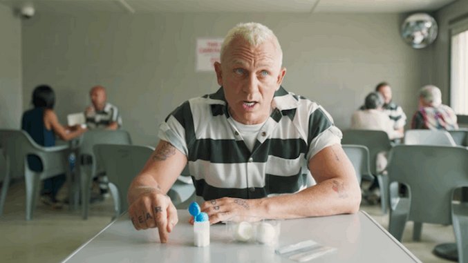 Watch Daniel Craig Like You've Never Seen Him in Extended Logan Lucky ...